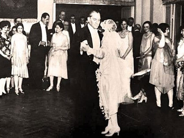Atatürk – Turkish-Canadian Society